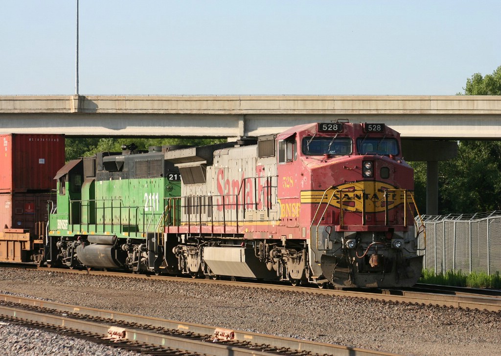 BNSF 528